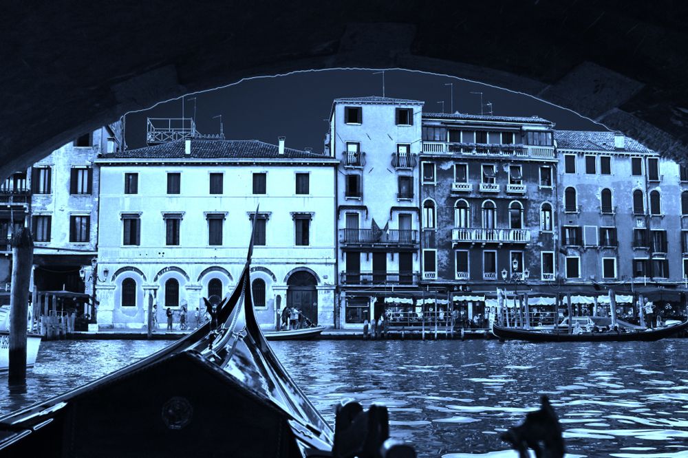 Nosferatu arriving in Venice Foto & Bild | europe, italy, vatican city, s marino, italy Bilder ...