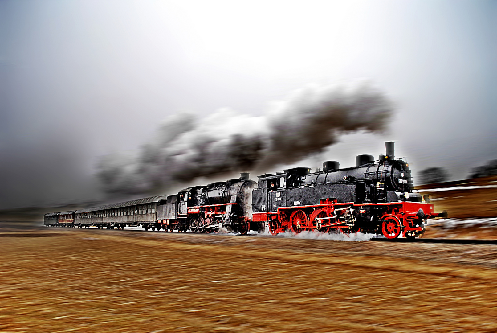 nostalgischer personenzug bei der Haidkapelle Foto & Bild | historische ...