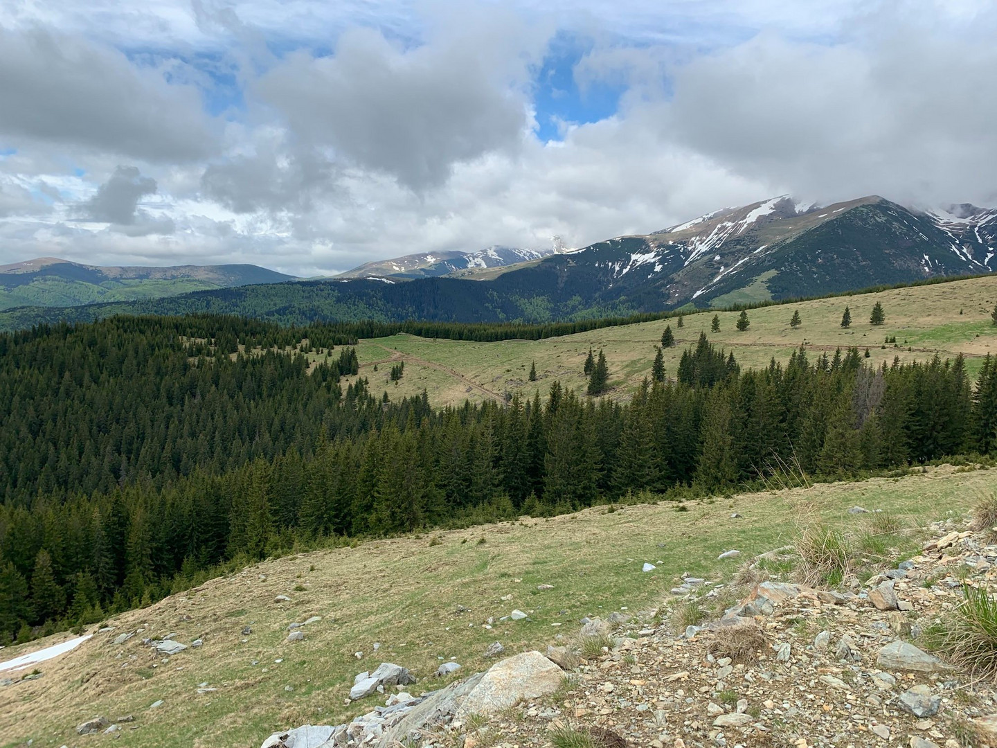 Novaci, Romania. photo et image | world Images fotocommunity