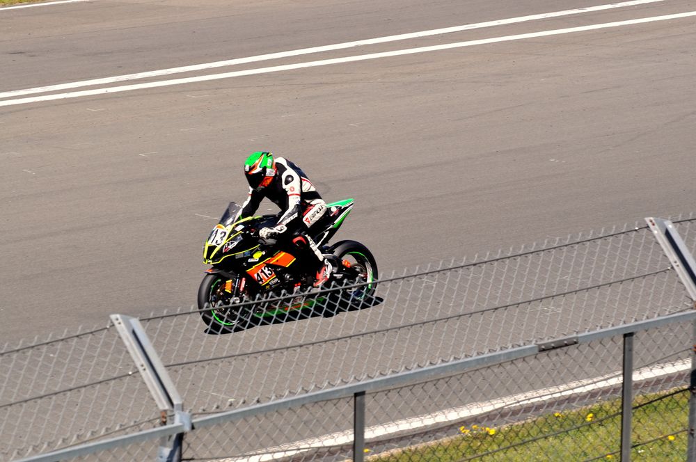 Nürburgring Motorradrennen Foto & Bild | sport, rennen, motorrad Bilder ...
