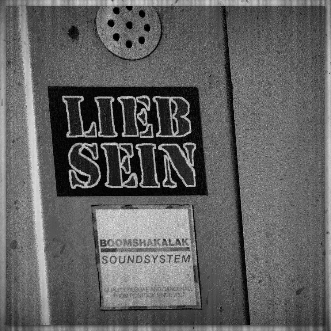 nur e i n e... MÖGLICHKEIT... von v i e l e n... Foto & Bild | emotionen, monochrom ...