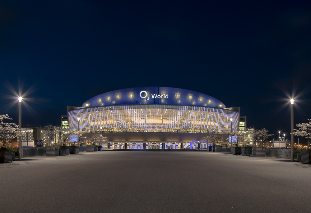 O2 World Foto & Bild | architektur, architektur bei nacht, o2 world ...