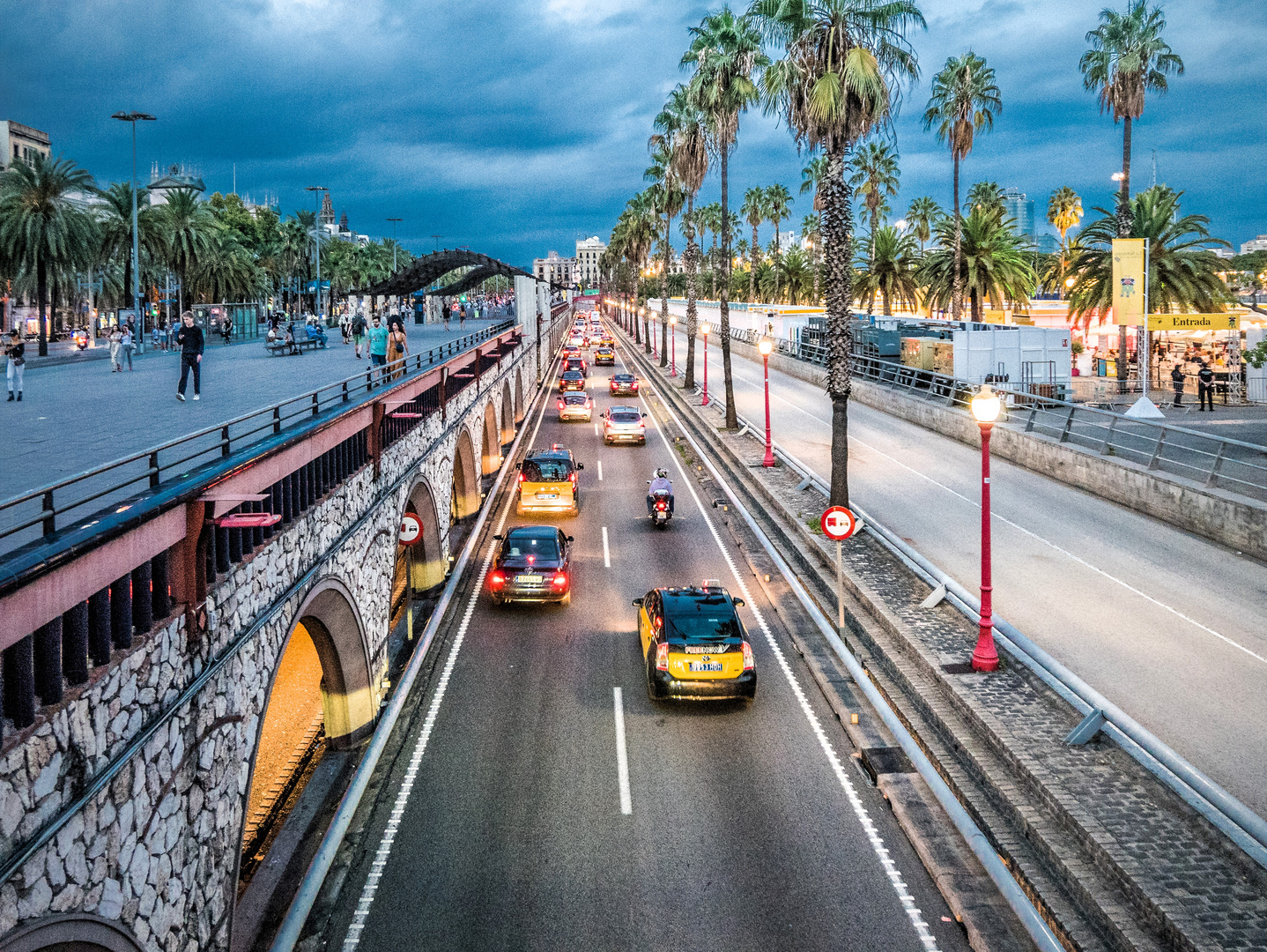oben, unten und durch... Foto & Bild | europe, spain, streetfotografie ...