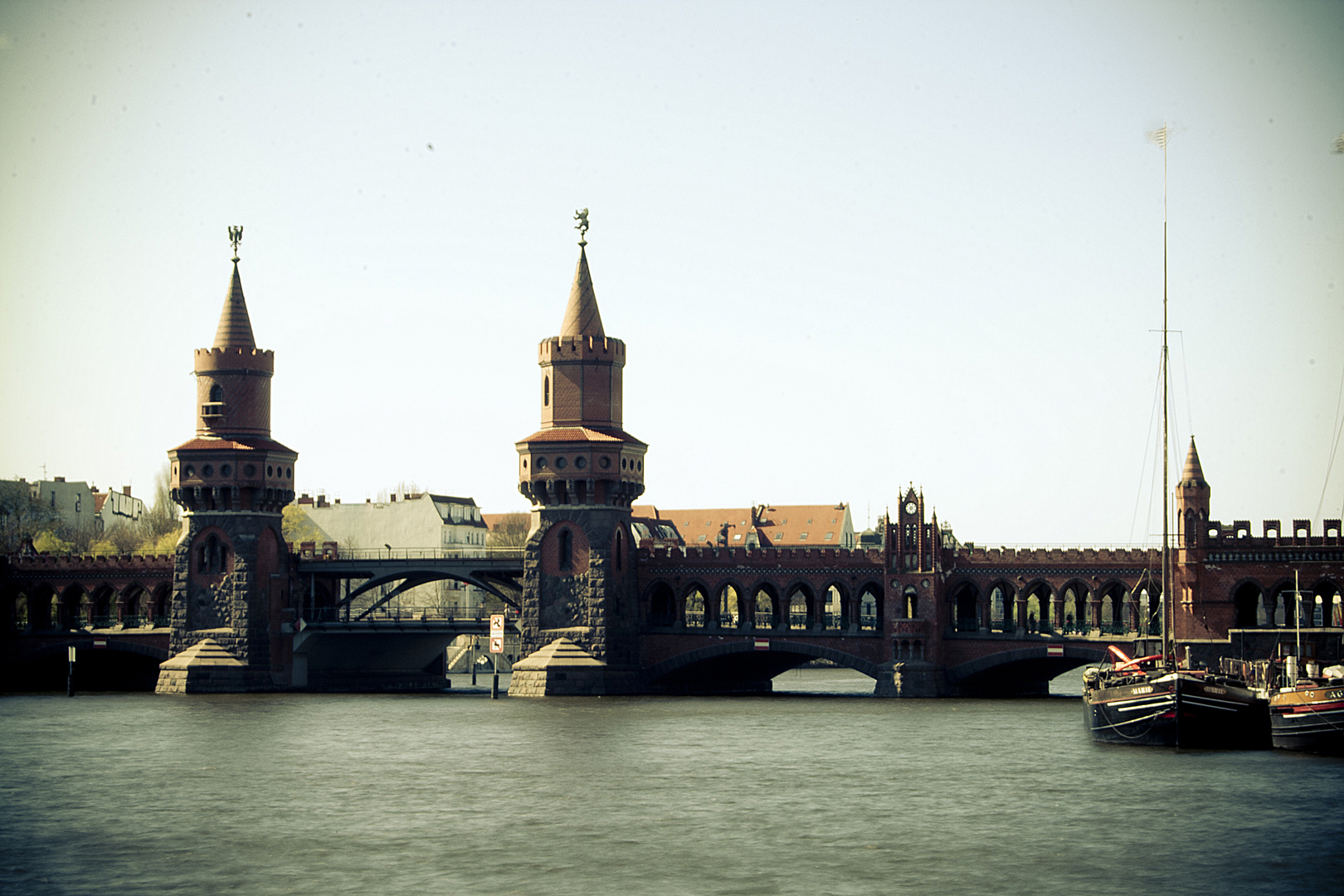 Oberbaumbrücke Foto & Bild | architektur, straßen & brücken ...