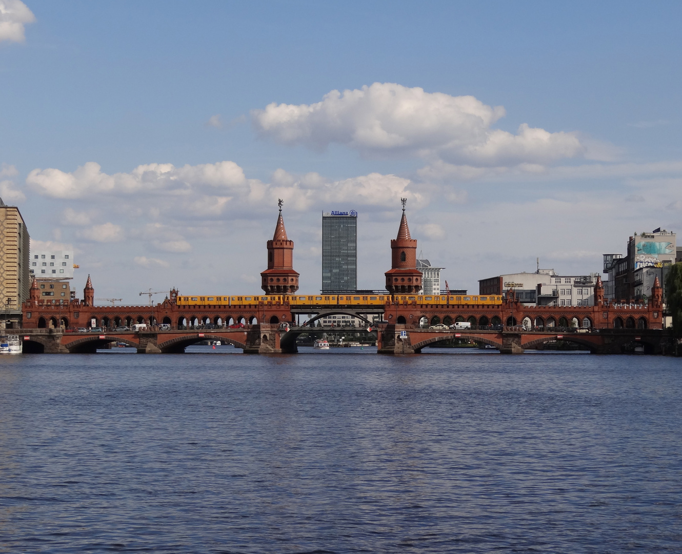 Oberbaumbrücke Berlin Foto & Bild | architektur, straßen & brücken ...
