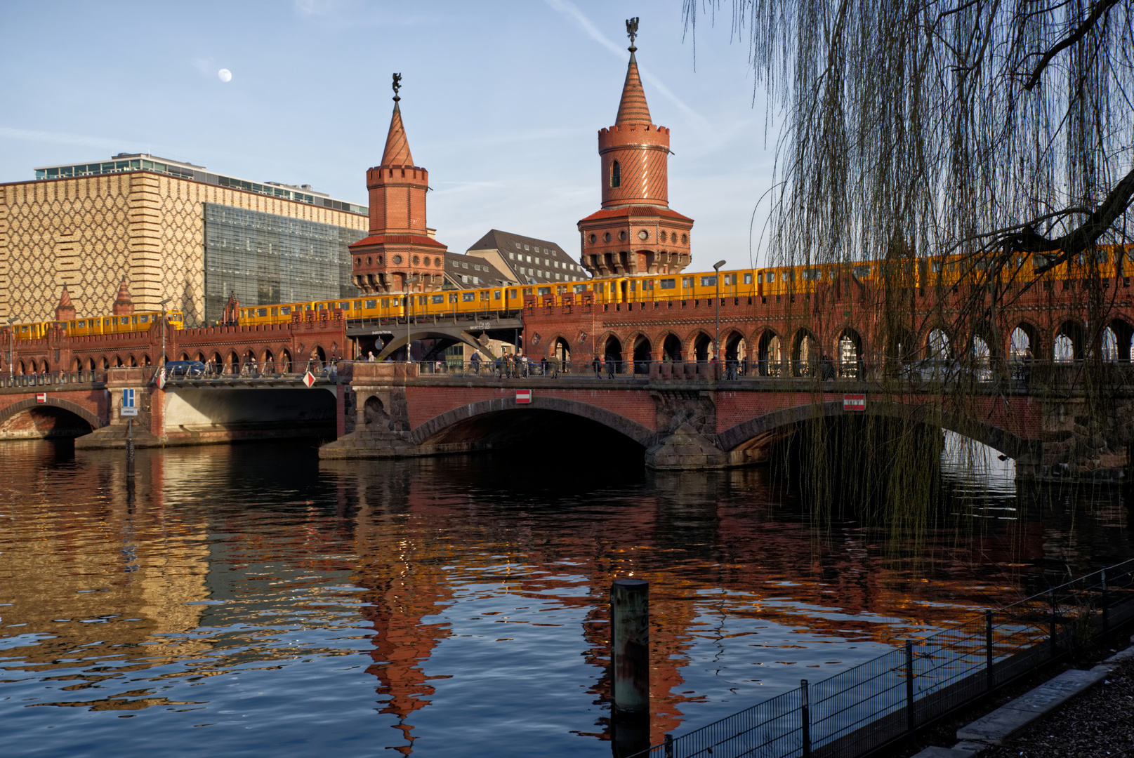 Oberbaumbrücke Foto & Bild | world, spezial, berlin Bilder auf ...