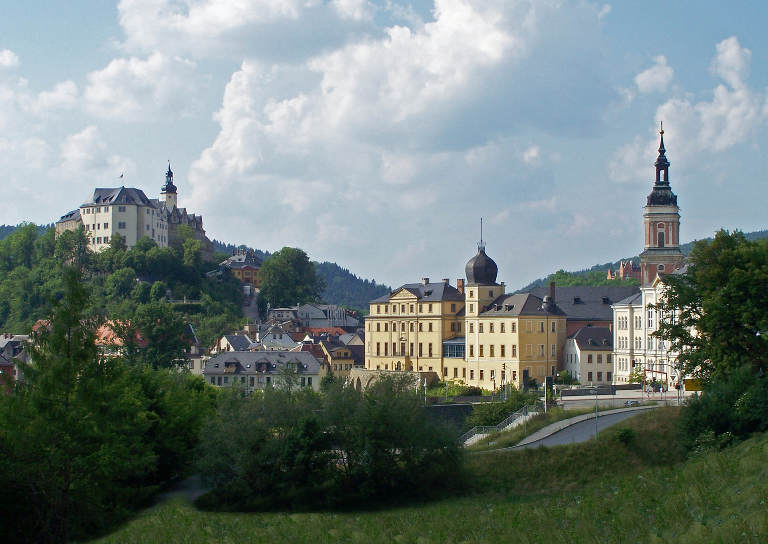Oberes und Unteres Schloss und St.-Marien-Kirche zu Greiz Foto & Bild ...