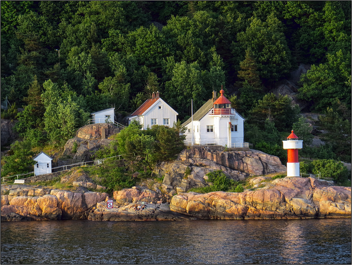 Odderøya fyr Foto & Bild | architektur, europe, scandinavia Bilder auf ...