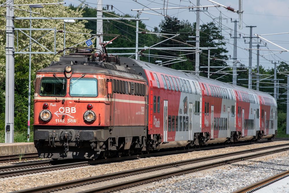 ÖBB 1142 564 Foto & Bild | bahn, train, eisenbahn Bilder auf fotocommunity