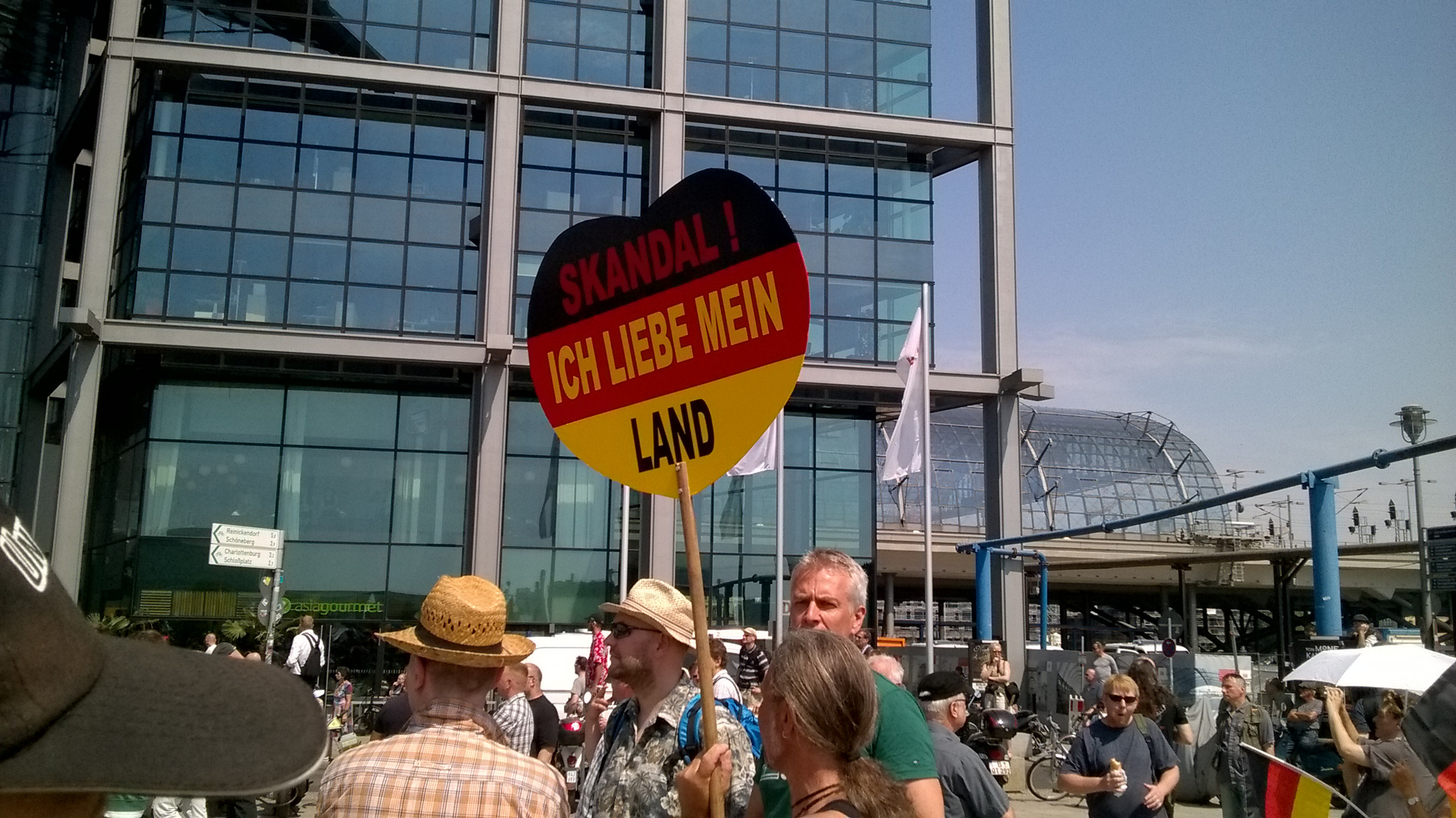 Ohne Kommentar 3 Foto & Bild | berlin, afd, demonstrationen Bilder auf ...