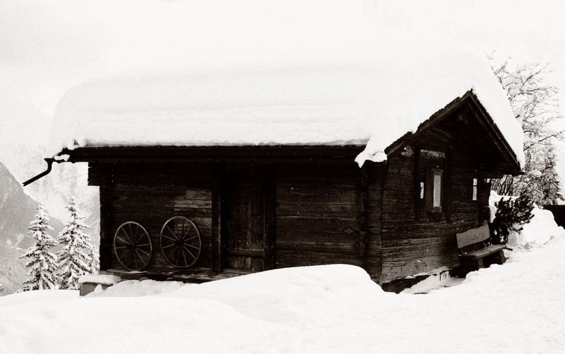 Old Chalet Foto & Bild | jahreszeiten, winter, natur Bilder auf ...