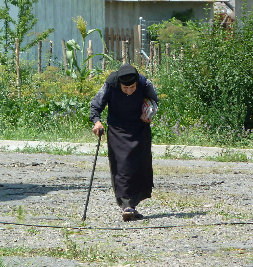Old Nun Foto & Bild | erwachsene, menschen im alter, kloster Bilder auf ...