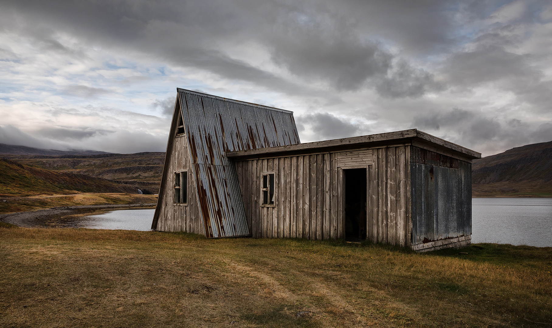 Old Sheep Barn Foto & Bild | landschaft, iceland, westfjords Bilder auf ...