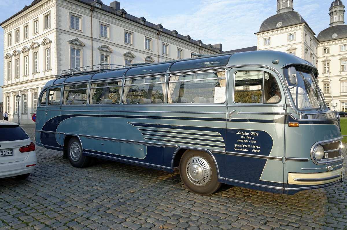 Oldtimer Bus auf Schloß Bensberg - 3 Foto & Bild | bus & nahverkehr ...