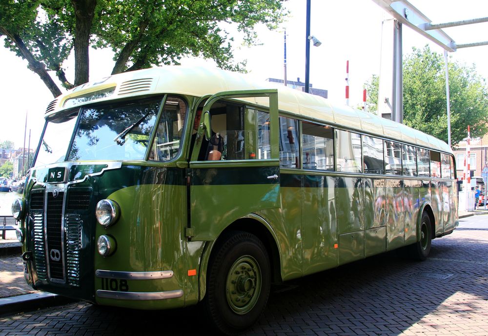 Oldtimer Bus Foto & Bild | historisch, bus, historisches Bilder auf ...