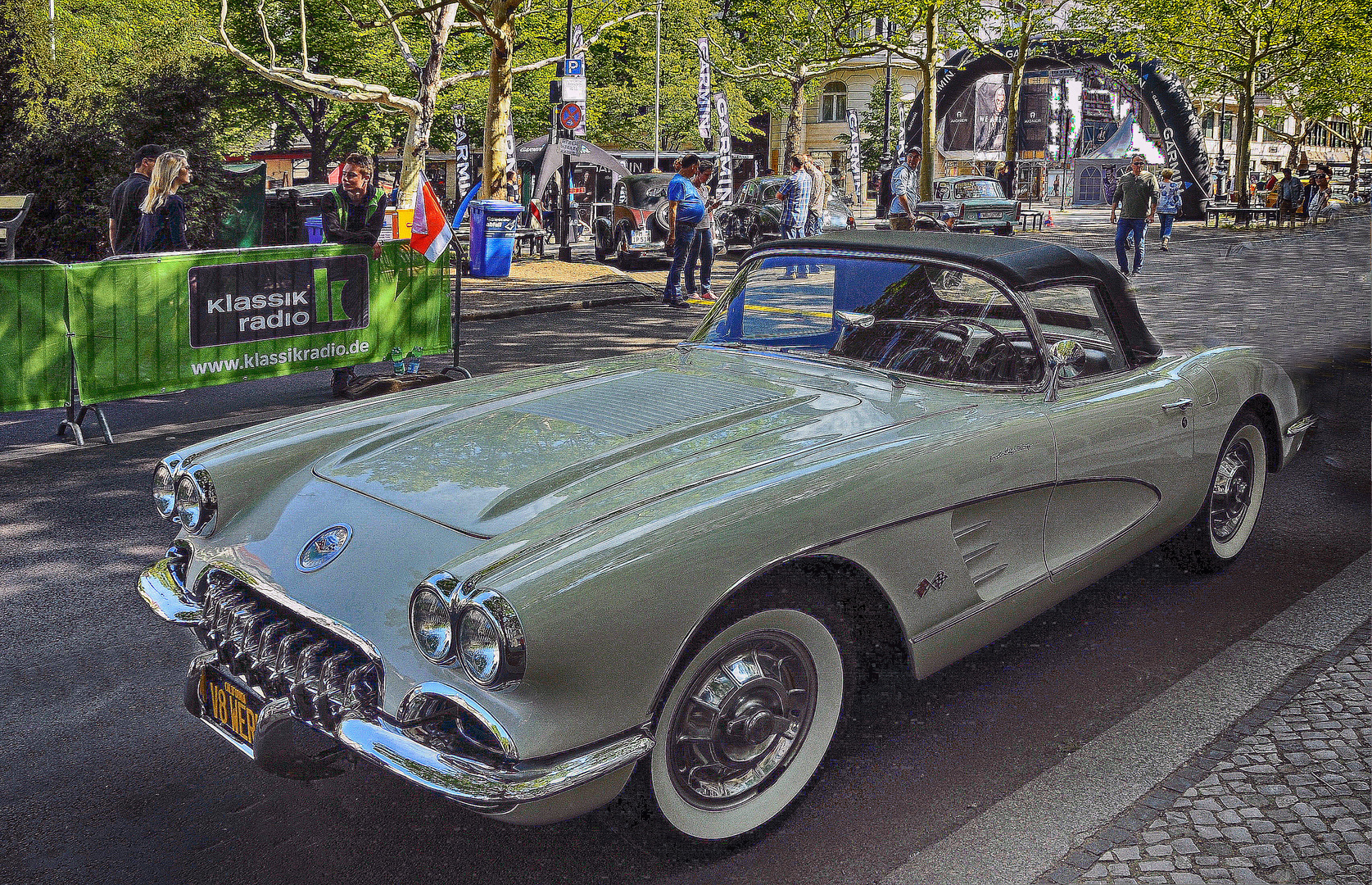 Oldtimer - Chevrolet Corvette C1 Foto & Bild | outdoor, straße ...