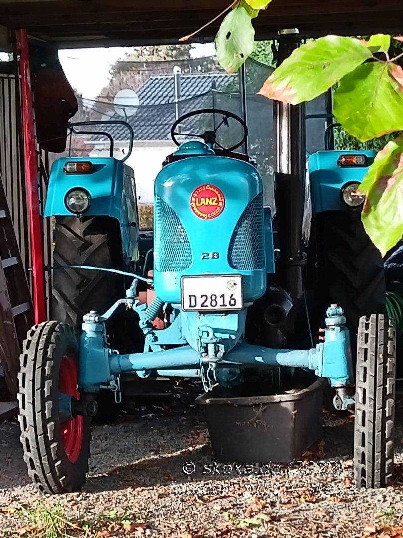 Oldtimer Lanz D2816 - Bulldog in Blau Foto & Bild | blau, herbst, oldtimer Bilder auf fotocommunity