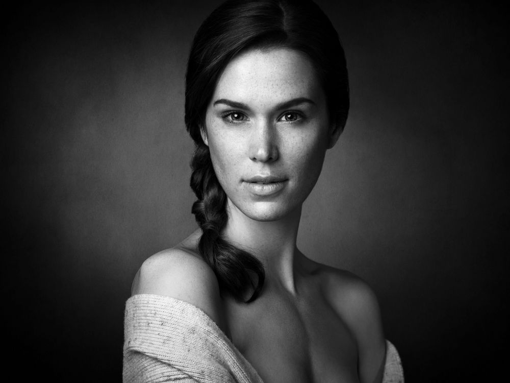 Olga Foto & Bild | portrait, studio, monochrome Bilder auf fotocommunity