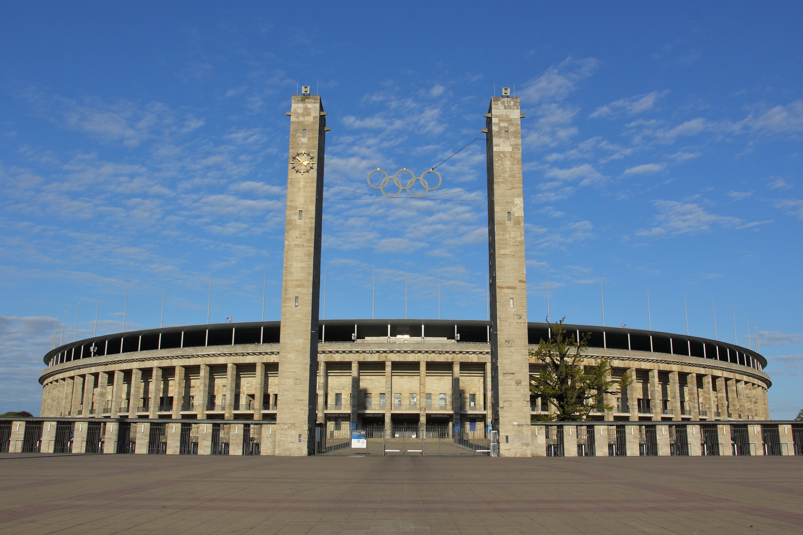 Olympiastadion Berlin Foto & Bild | sport, olympiastadion, berlin ...