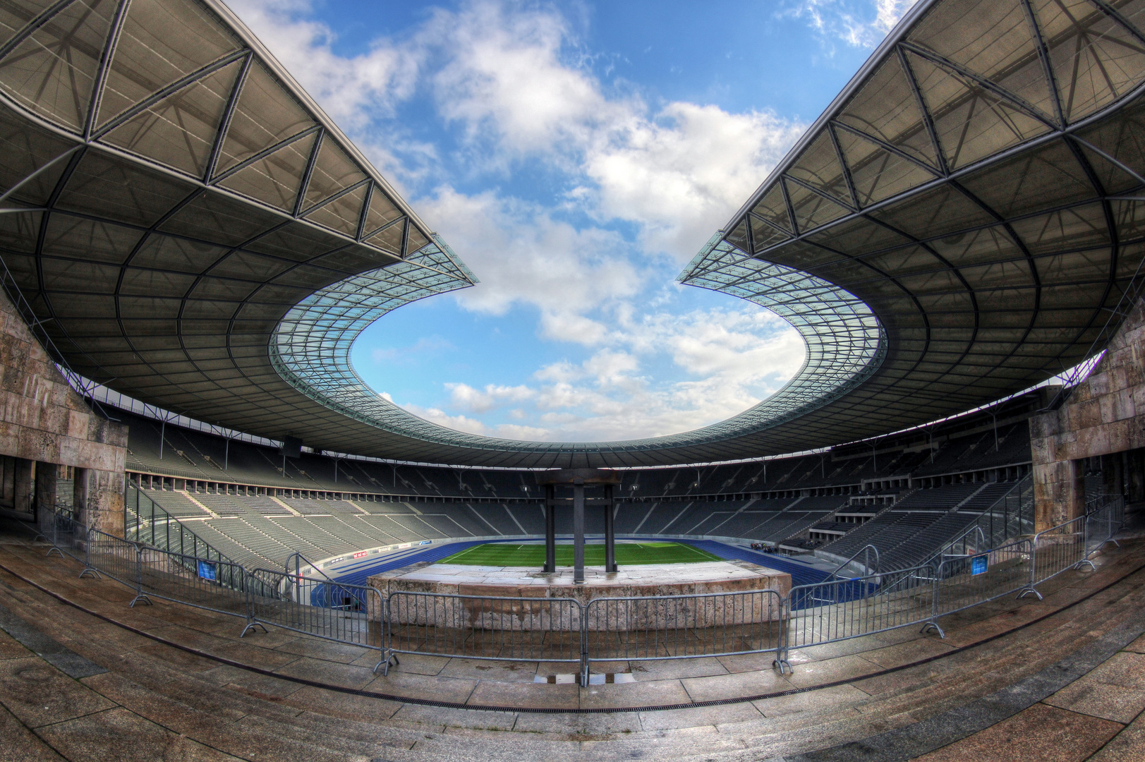 Olympiastadion Berlin Foto & Bild | architektur, profanbauten ...