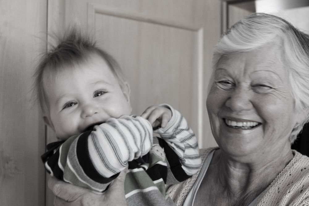 Oma und Enkel Foto & Bild | kinder, babies, lachen Bilder auf fotocommunity