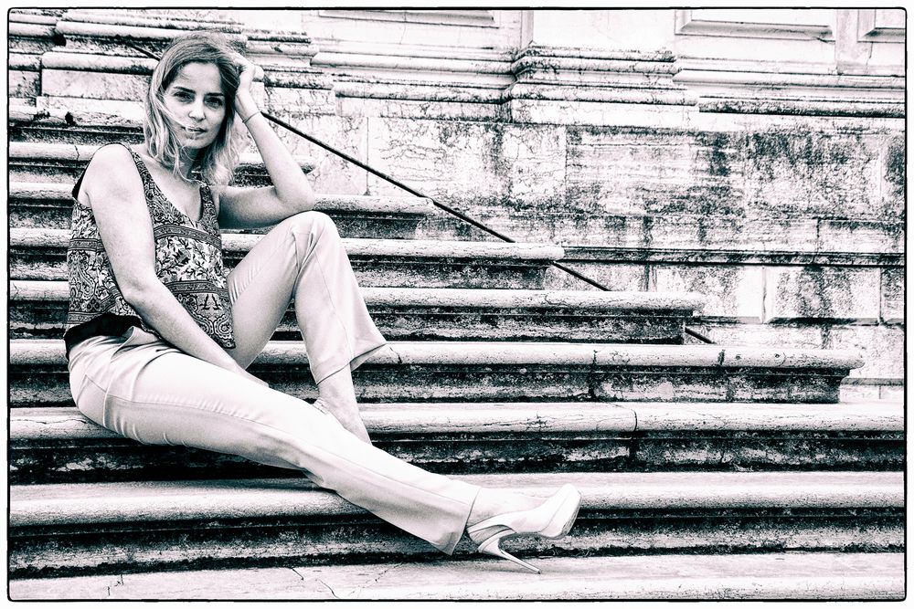 on stairs Foto & Bild | portrait, streetfotografie mit menschen, street: spontane portraits ...