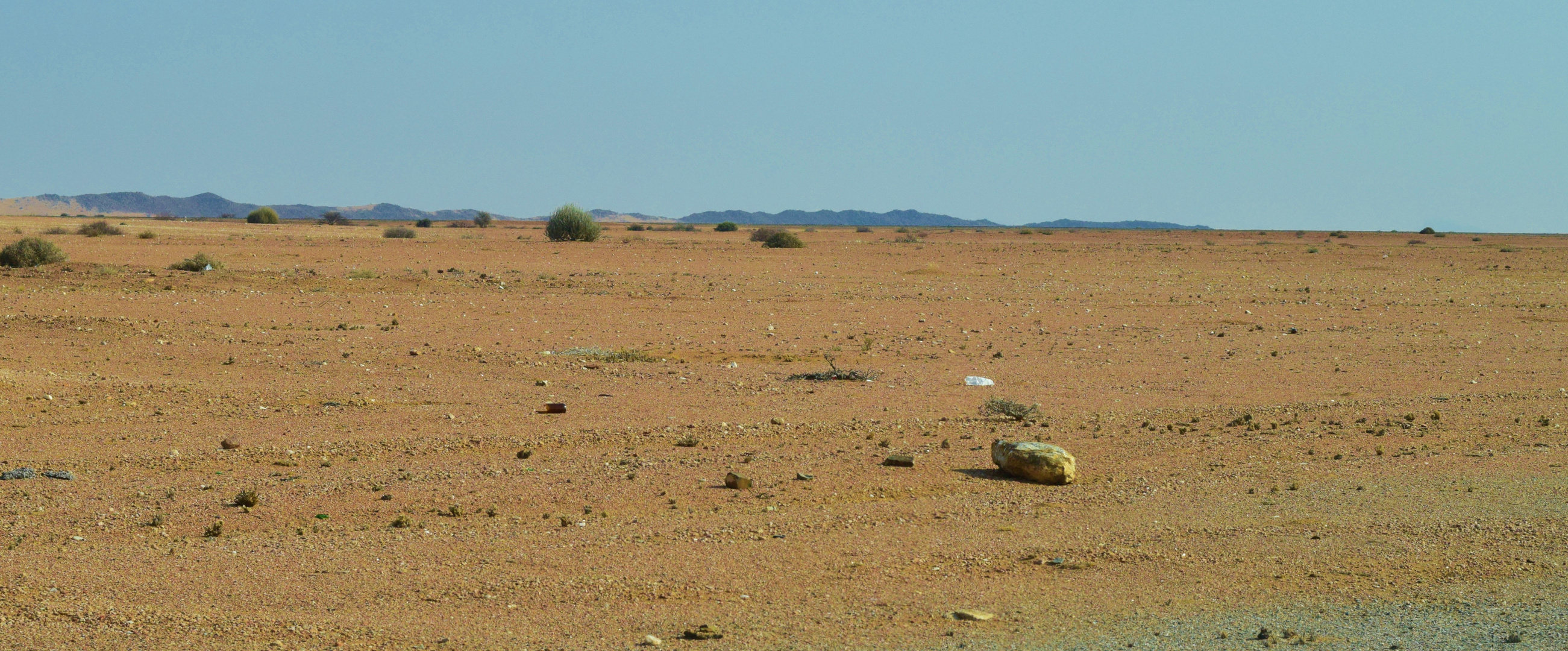 "On the road" 2 Wueste Foto & Bild | landschaft, wüste, street/namibia ...