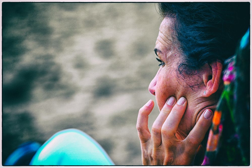 one moment by my self Foto & Bild | portrait, streetfotografie mit menschen, street: spontane ...