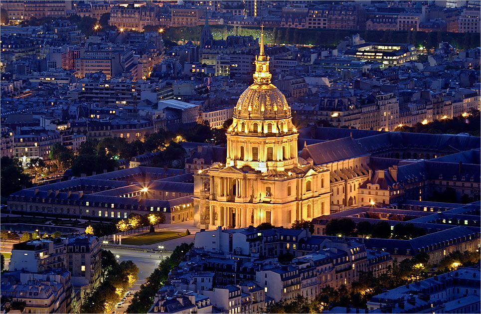 One Night In Paris IV Foto & Bild | architektur, architektur bei nacht ...