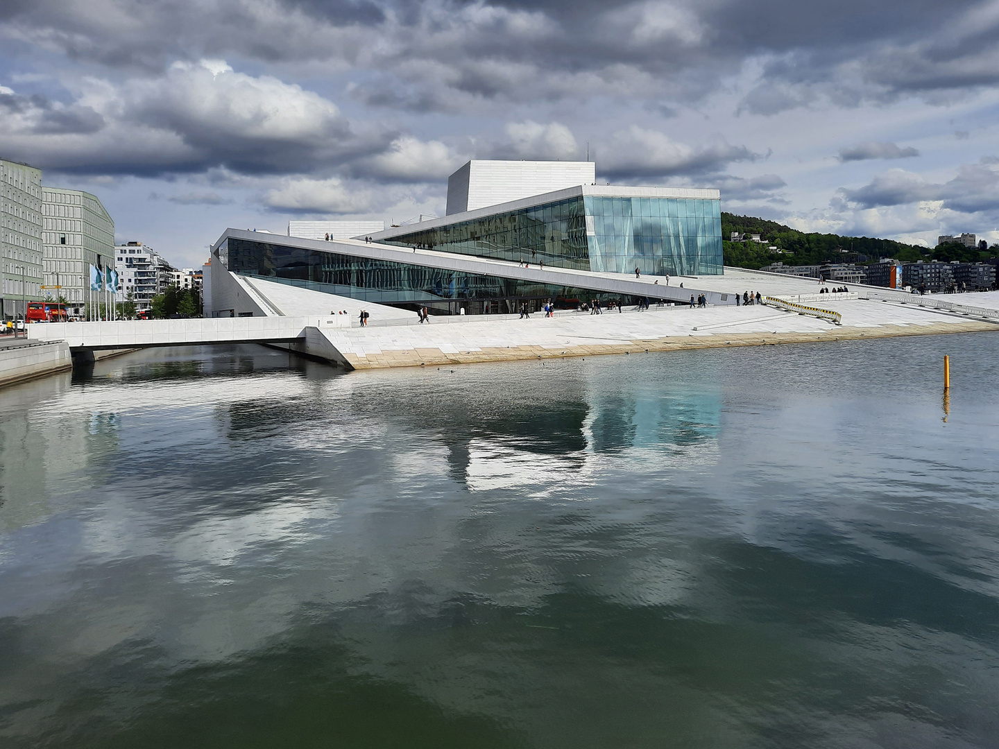 Opera von Oslo Foto & Bild | architektur, erwachsene menschen, europe ...