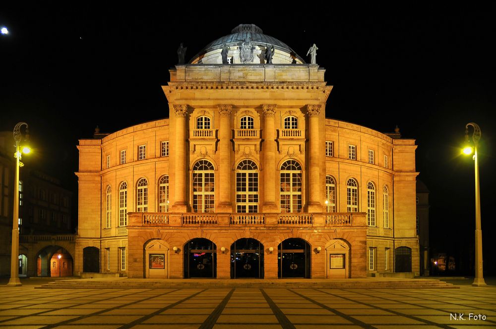 Opernhaus Foto & Bild | architektur, architektur bei nacht, sonstiges ...