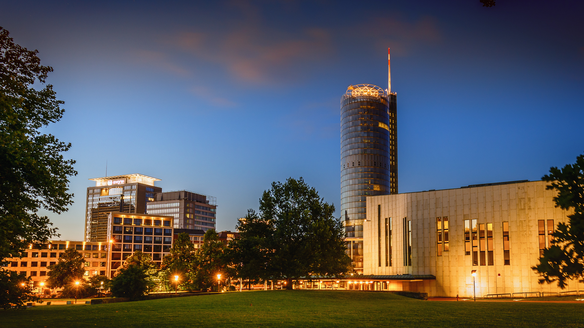 Opernplatz in Essen Foto & Bild | deutschland, europe, nordrhein ...