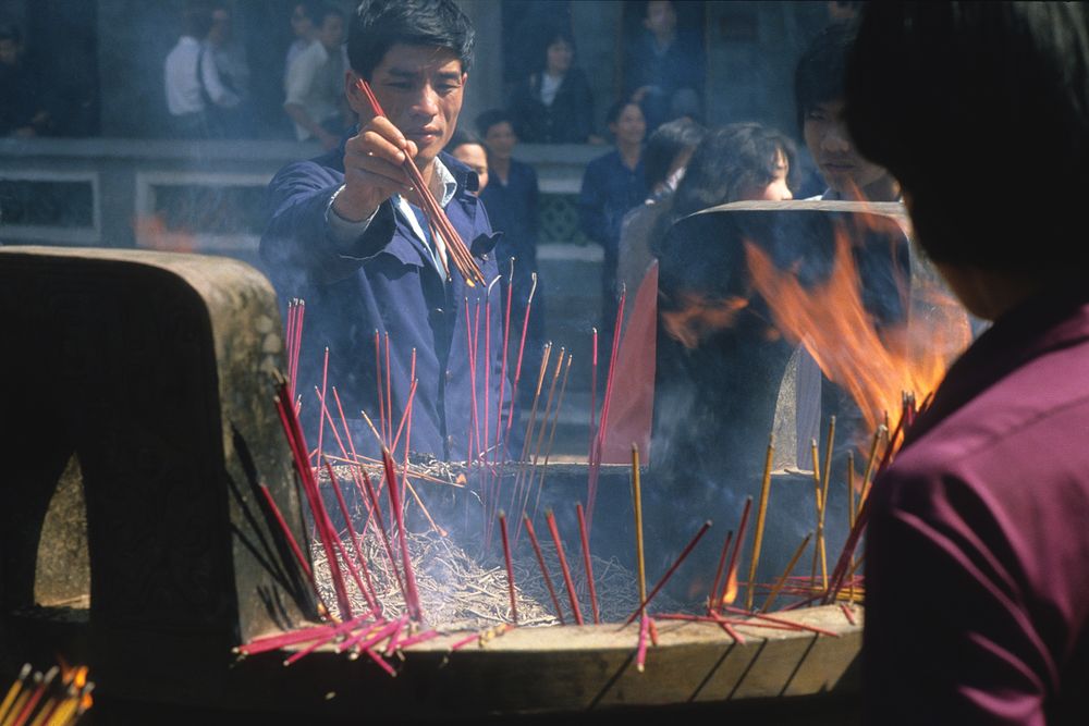 Opfergaben vor 32 Jahren ... Foto & Bild | asia, china, east asia ...