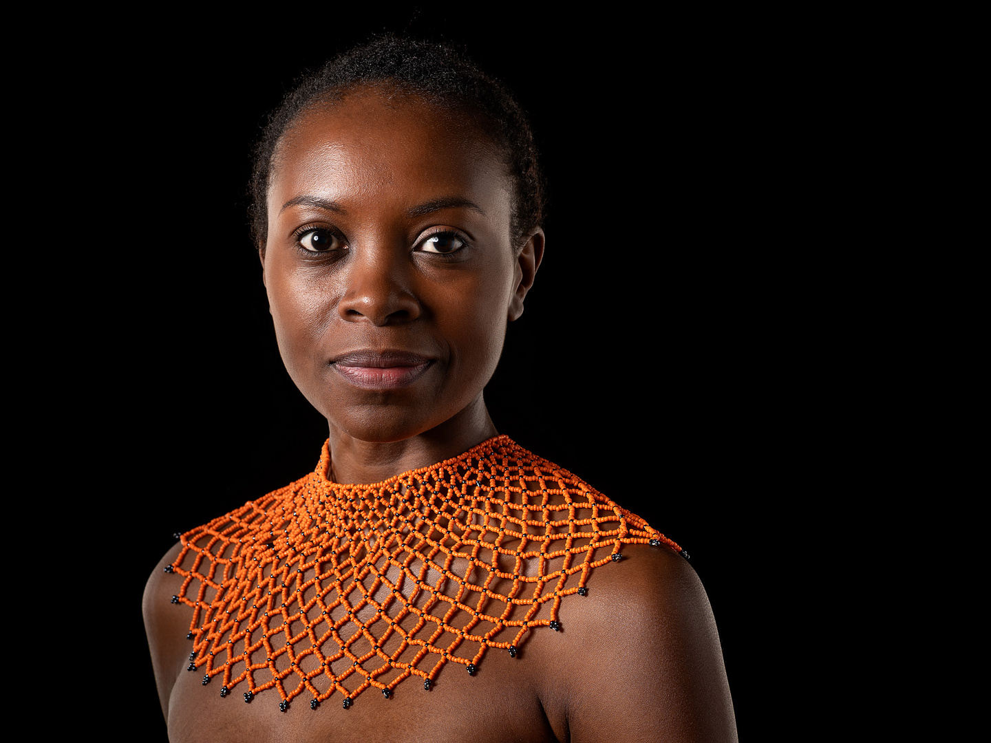 Orange Colored Pearls Foto & Bild | portrait, portrait frauen, studio ...