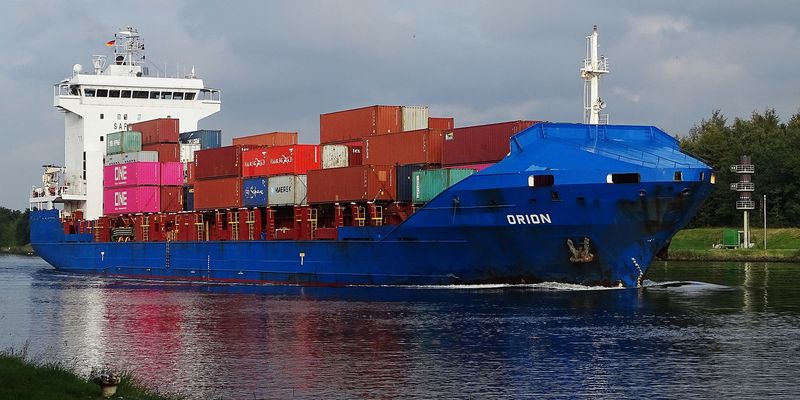 Containerschiffe Bilder & Fotos