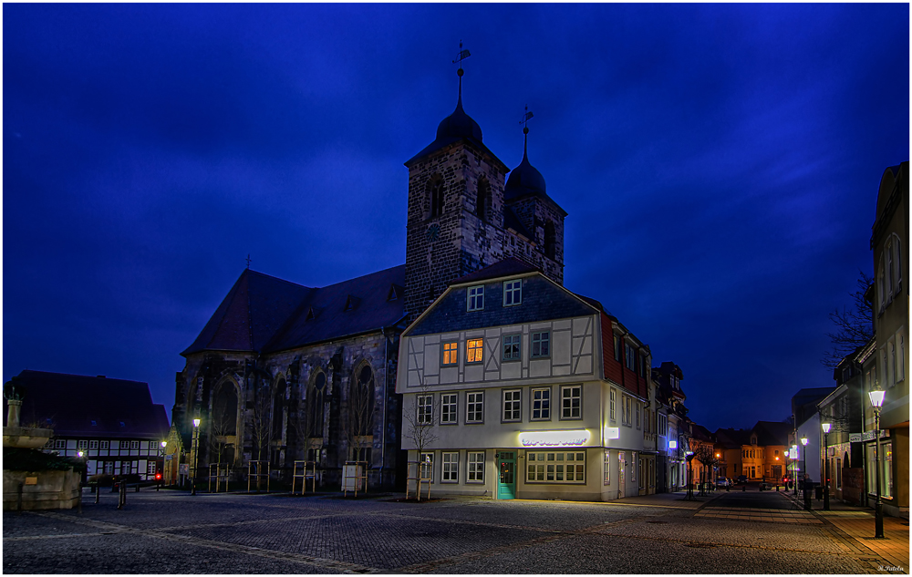 Oschersleben am Abend Foto & Bild | usertreffen+veranstaltungen ...