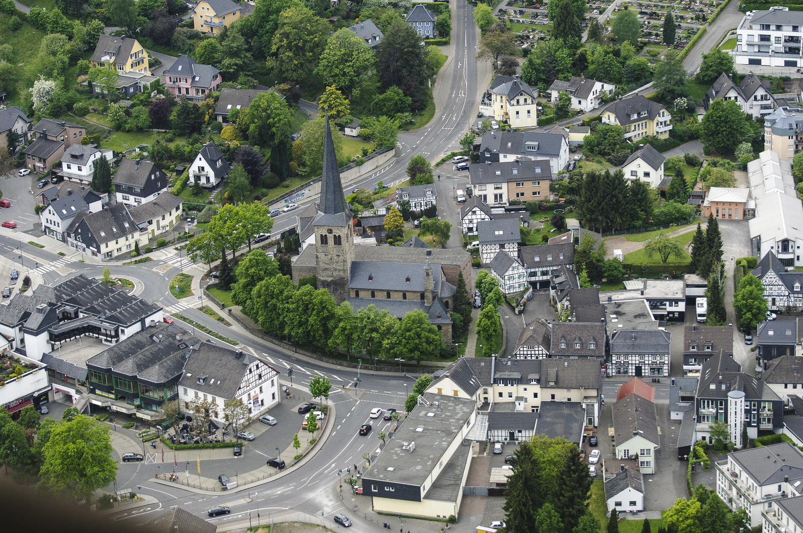 Overath von oben Foto & Bild | kirche, motive, overath Bilder auf ...