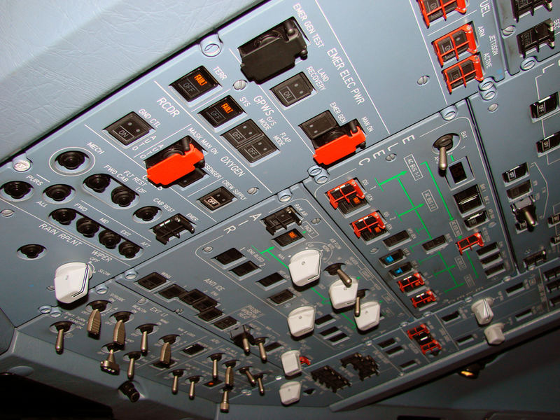 Overhead Panel eines A340-600 Foto & Bild | luftfahrt ...