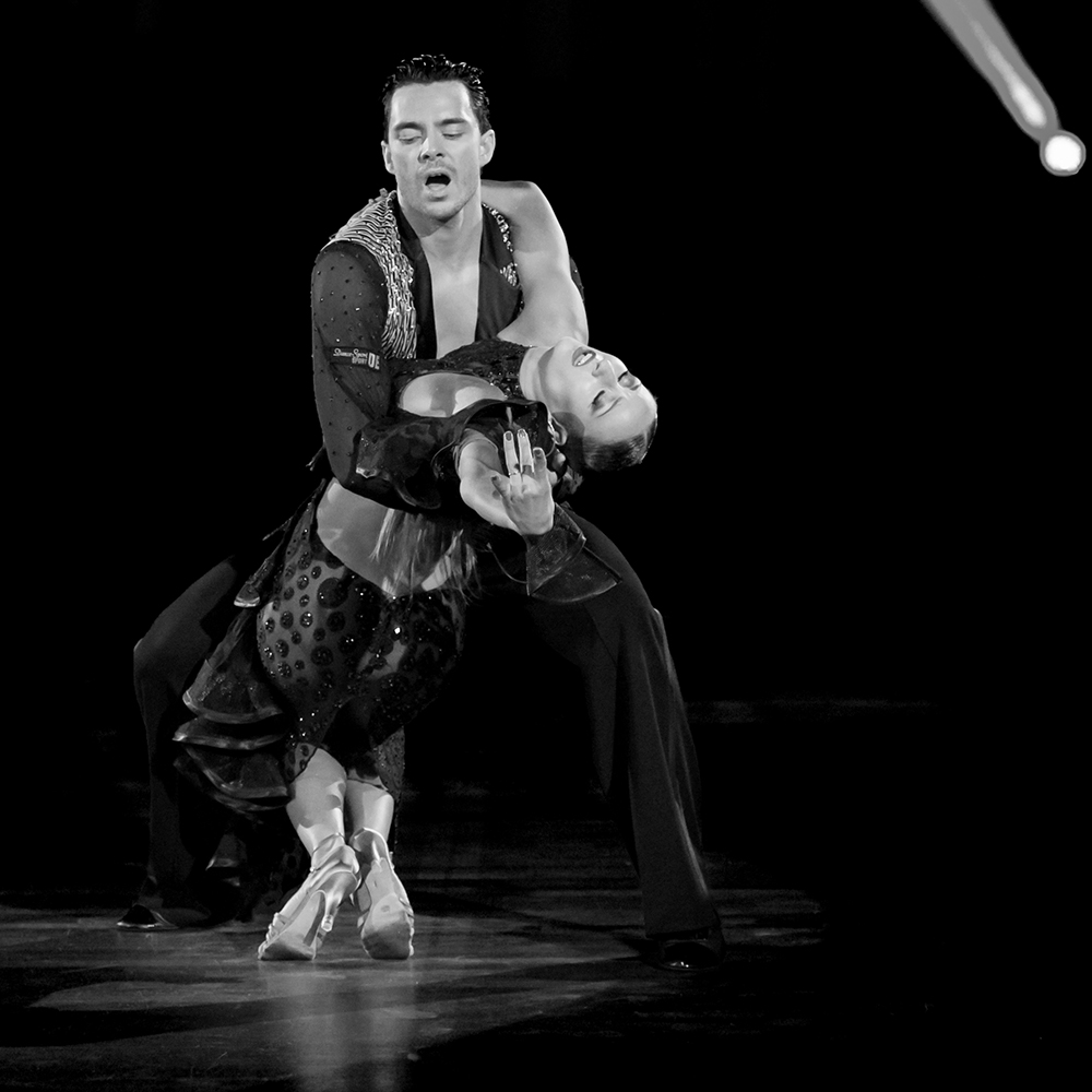 Oxana Lebedev und Ilia Russo "Die Rumba in Schwarz-Weiss" (1) Foto ...