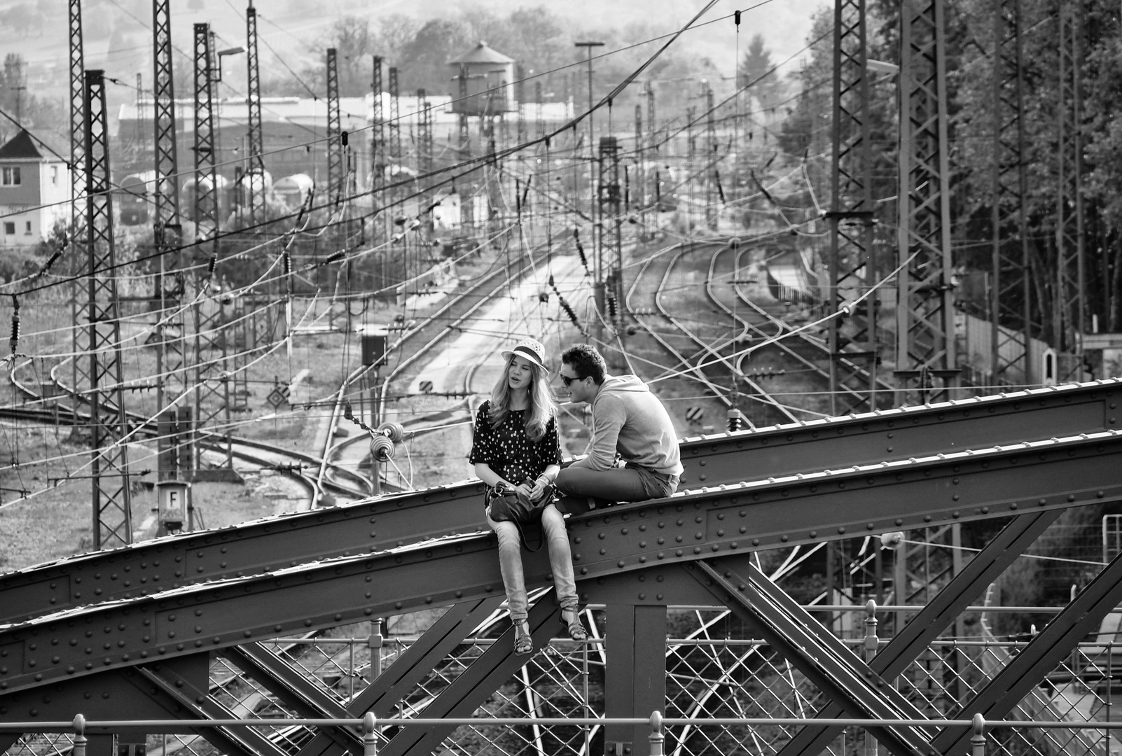 P-0003 Bridge in Freiburg, Germany Foto & Bild | streetfotografie mit menschen, kommunikation ...