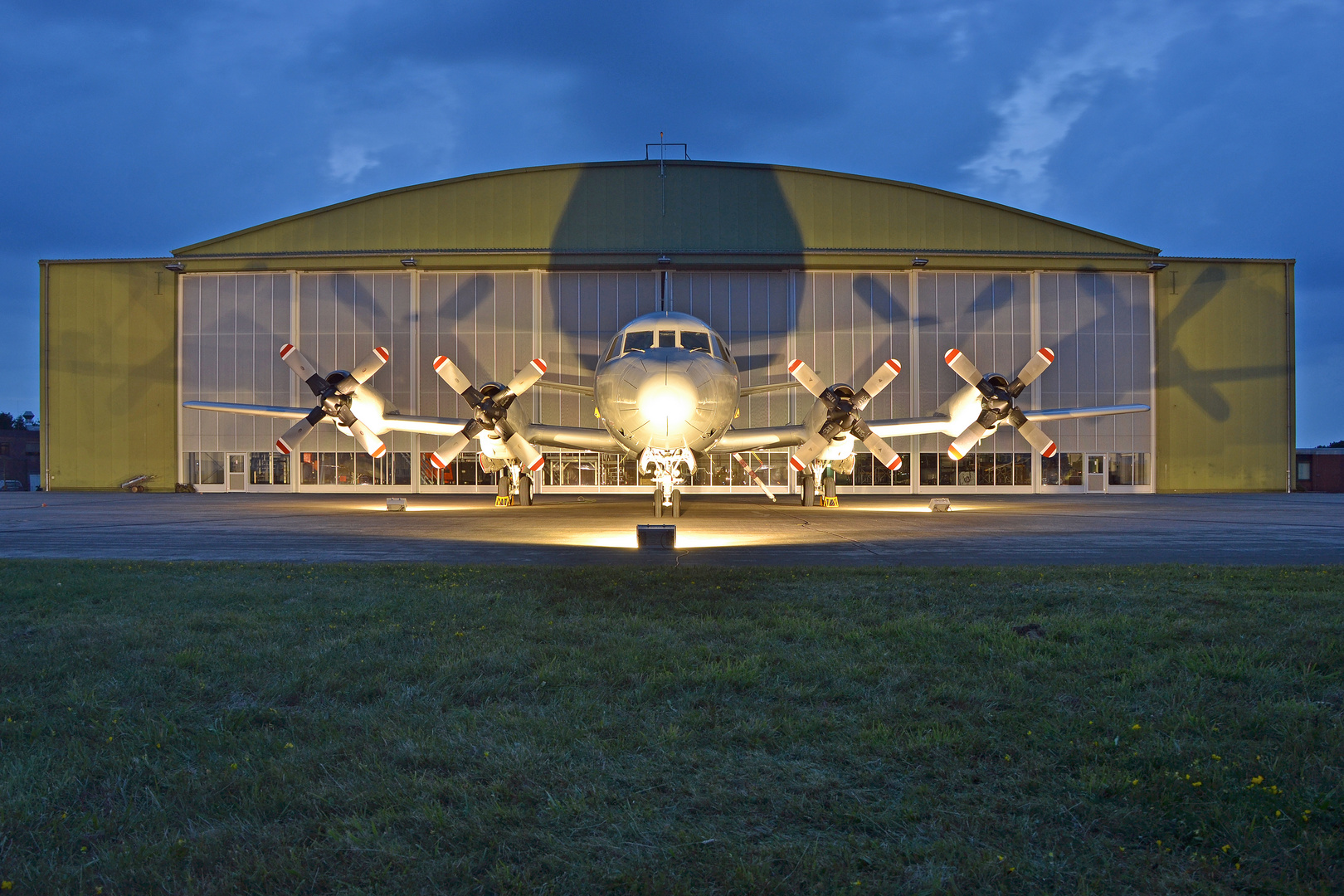 P3C Orion Foto & Bild | luftfahrt, militärfliegerei, verkehr & fahrzeuge Bilder auf fotocommunity