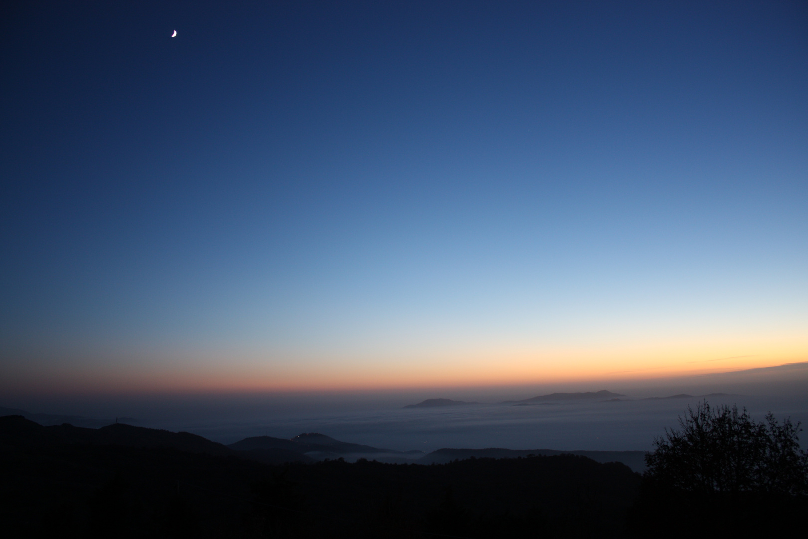 Pace Foto % Immagini| paesaggi, albe e tramonti, natura Foto su ...