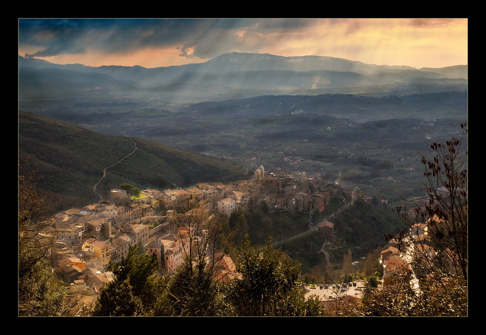 Paesaggio Foto % Immagini| paesaggi, formato panoramico, città e paesi ...