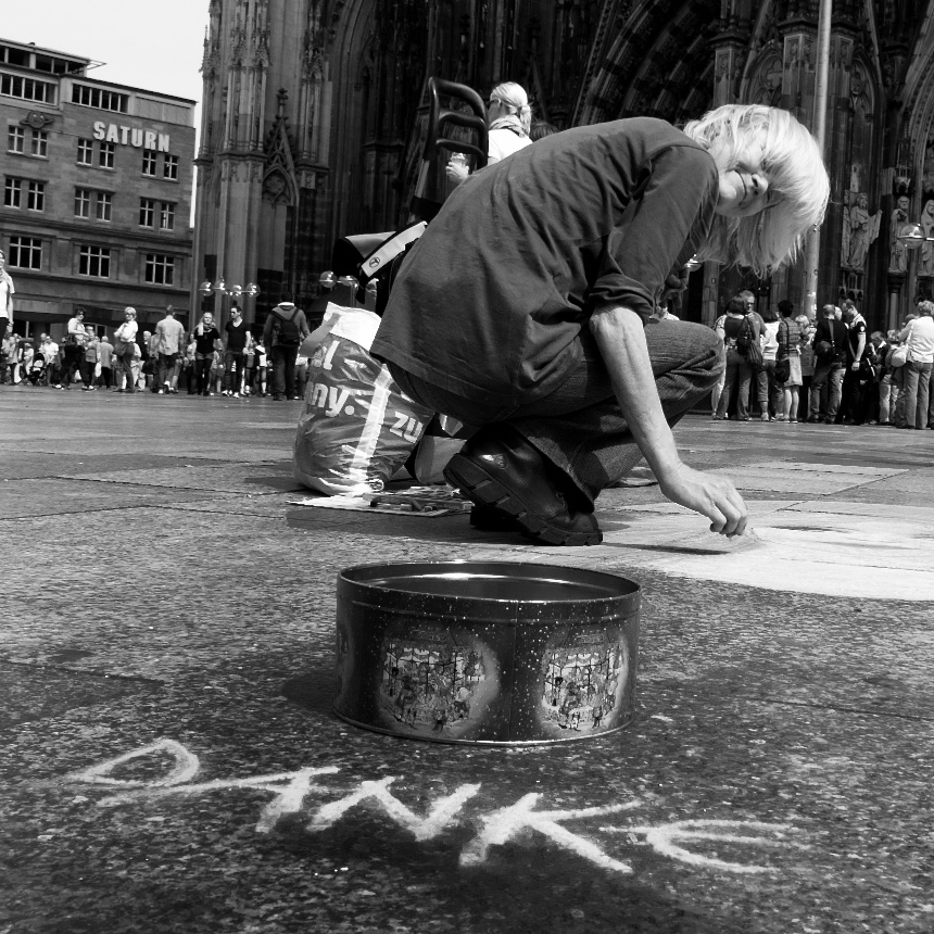 Painting the Plate (Cologne Series) Foto & Bild | streetfotografie mit ...