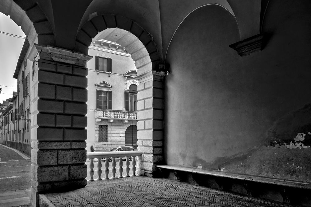 Palazzo Canossa, atrio Foto % Immagini| architetture, architetture ...