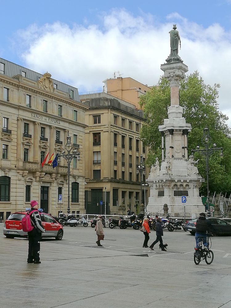 Pampelune, Espagne, mai 2018 photo et image | spain, world, europe ...