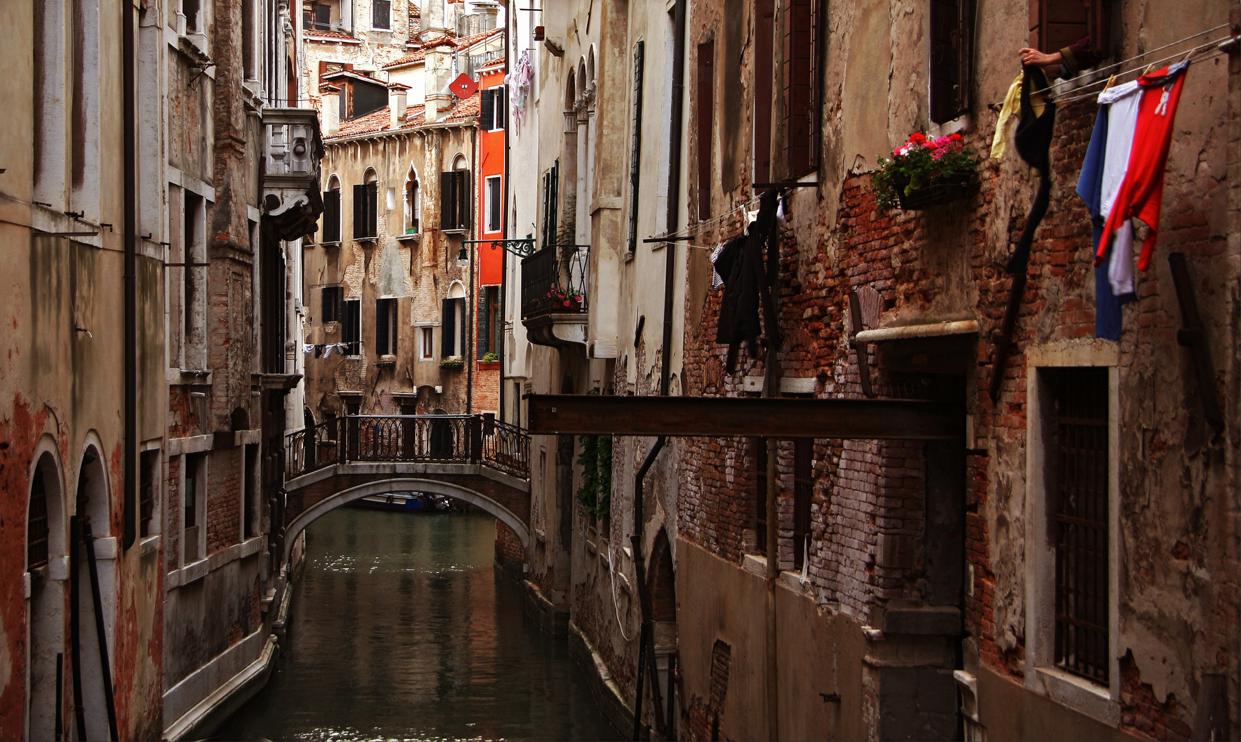 Panni sul canale Imagen & Foto | europe, italy, vatican city, s marino ...