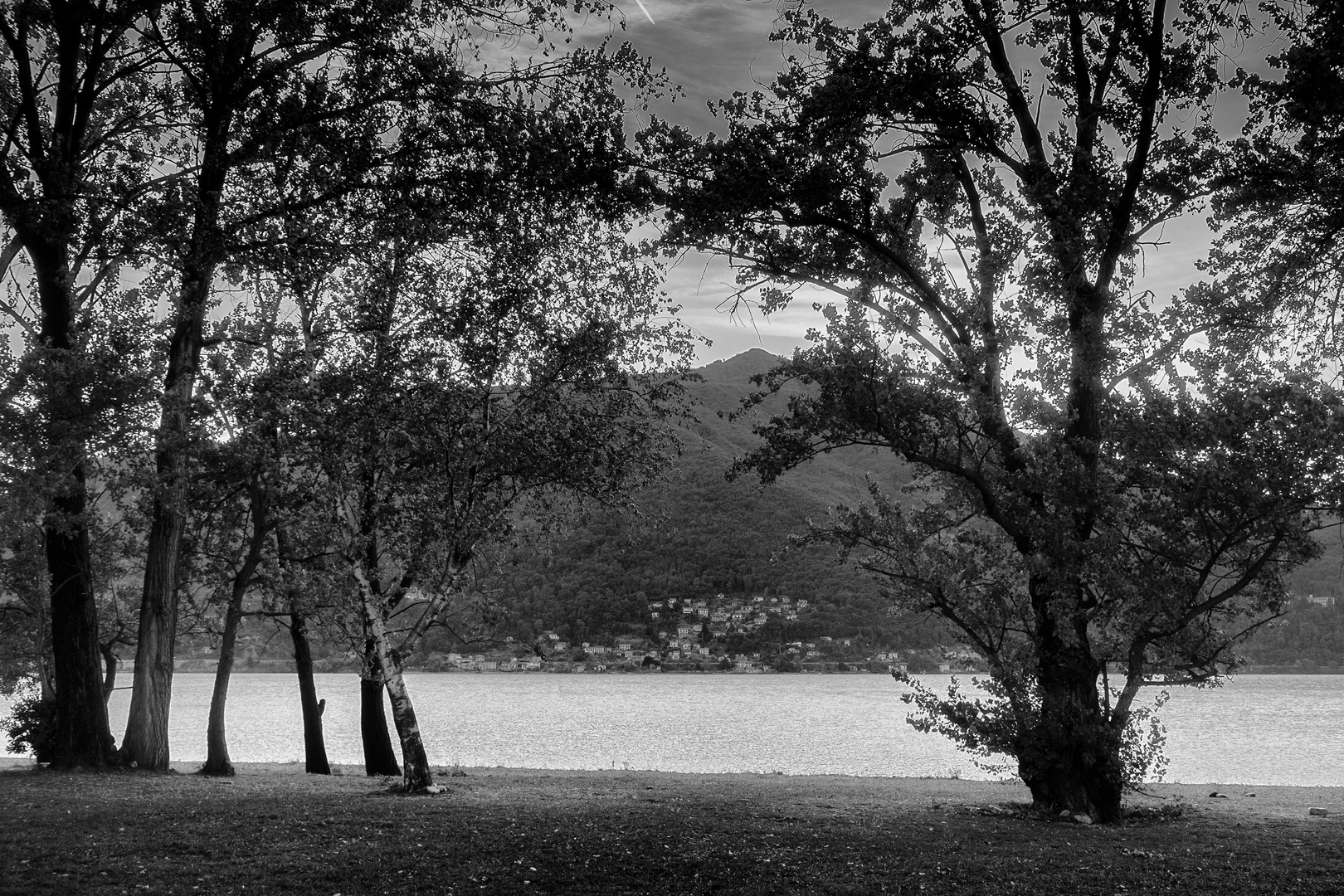 Parco Giona, Maccagno Foto % Immagini| paesaggi, laghi e fiumi, 2018 ...