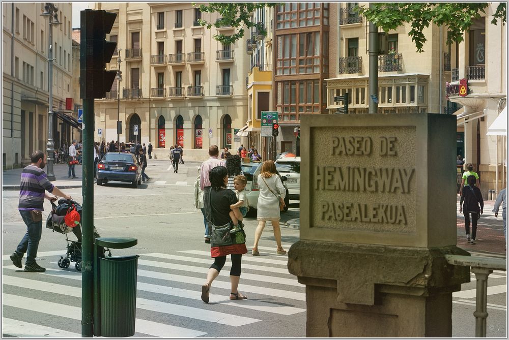 paseo-de-hemingway Foto & Bild | spain, architektur, statuen Bilder auf ...
