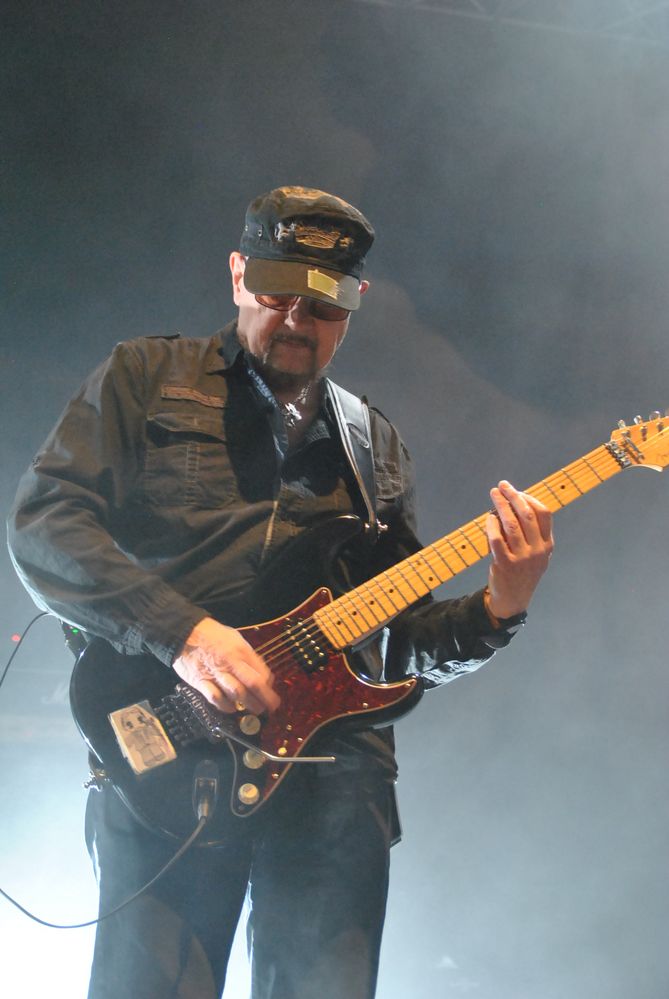 Paul Quinn - Saxon Foto & Bild | konzert, live, fotos Bilder auf ...